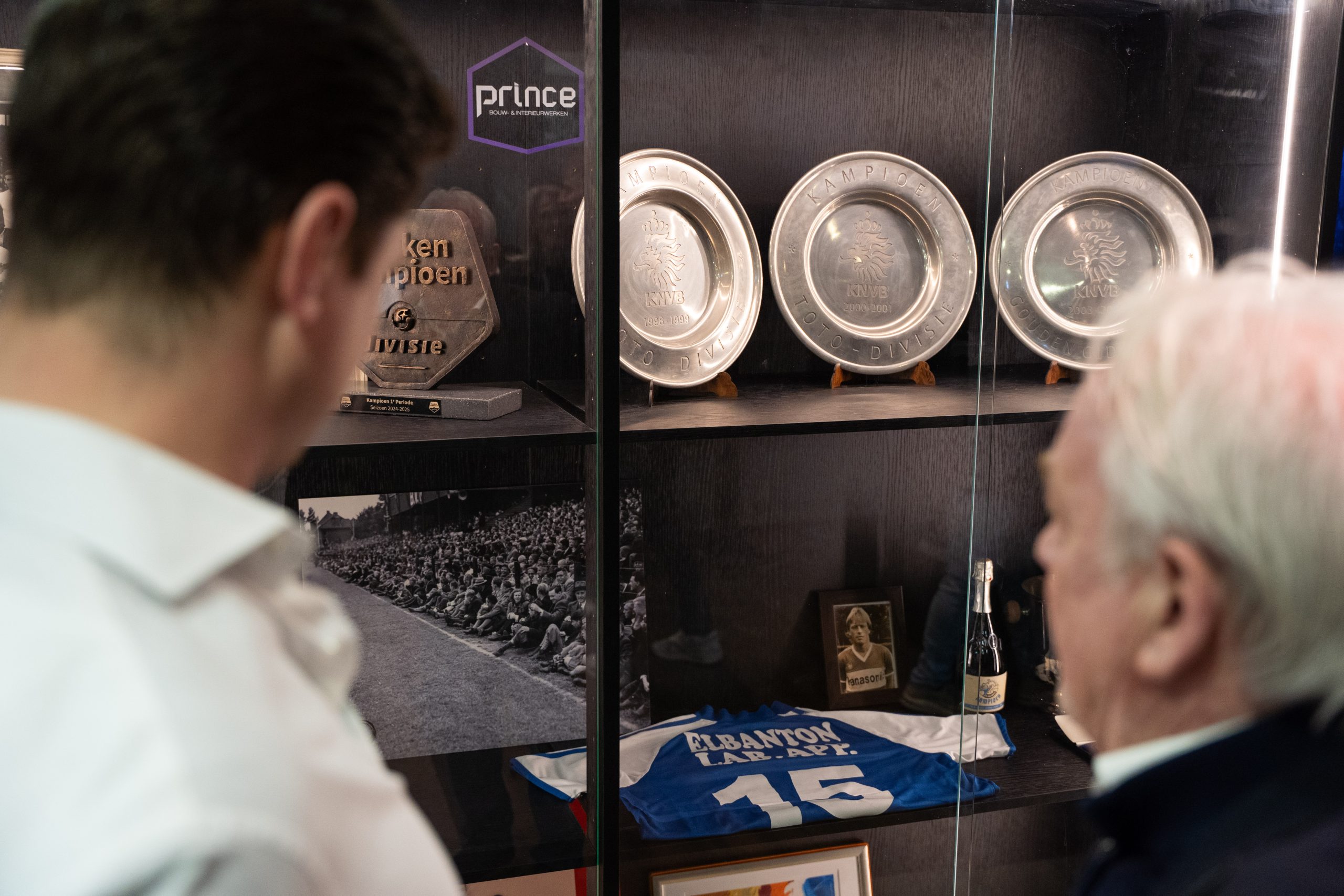 Nieuwe prijzenkast onthuld bij FC Den Bosch – FC Den Bosch